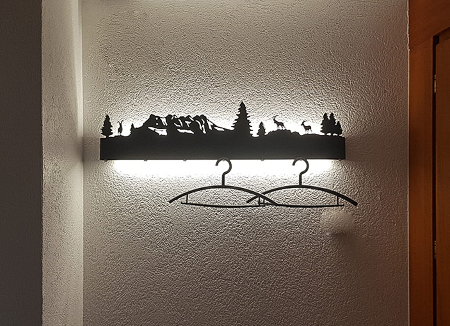 Porte-habits et porte-manteaux – METALEDⓇ